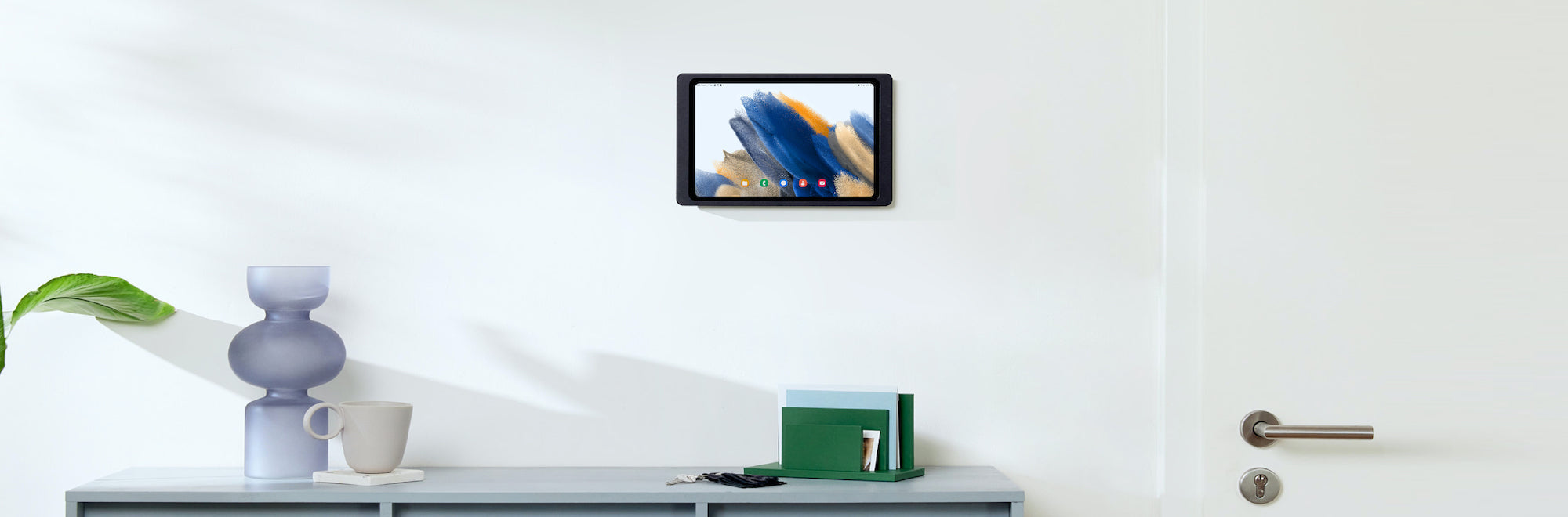 Samsung Tablet Wall Mounts for Galaxy Tab | Displine